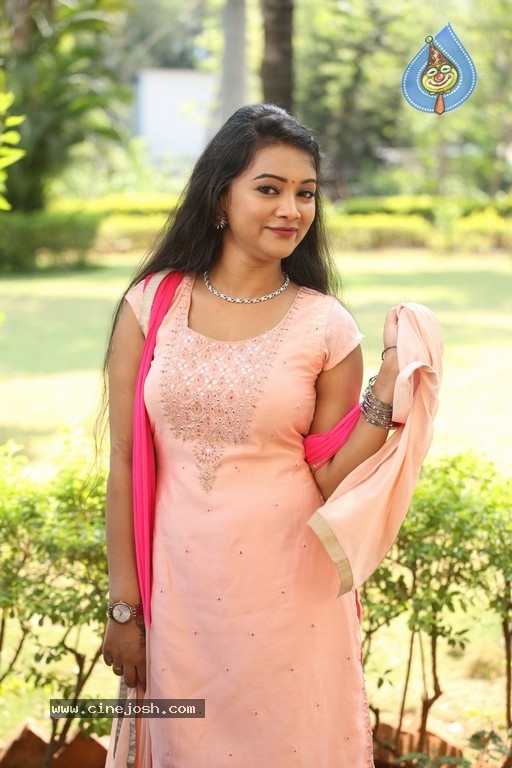 Nainisha Pics - Photo 3 of 14