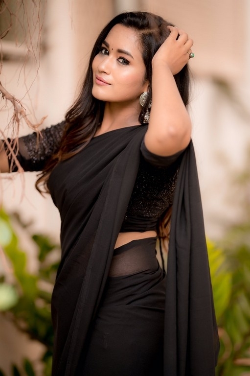 Kaavya Photos - Photo 3 of 8