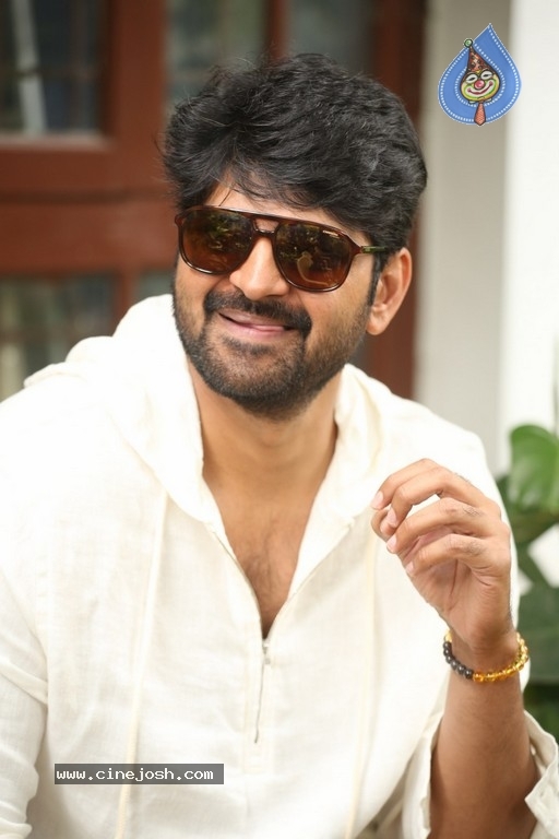 Sree Vishnu Interview Photos - Photo 5 of 18