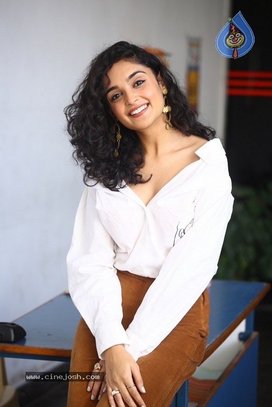 Kashish Khan Interview Photos - Photo 3 of 21