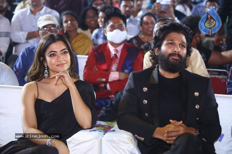 Pushpa Pre Release Event 02 - Photo 5 of 42