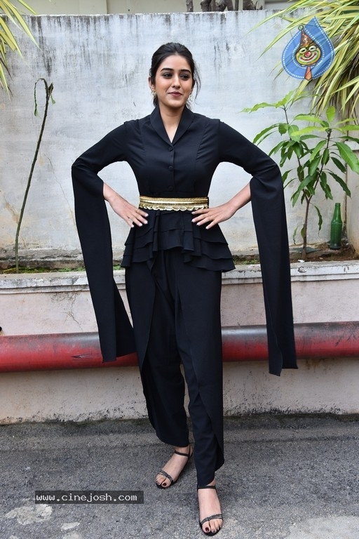 Sakshi Vaidya photos - Photo 3 of 13